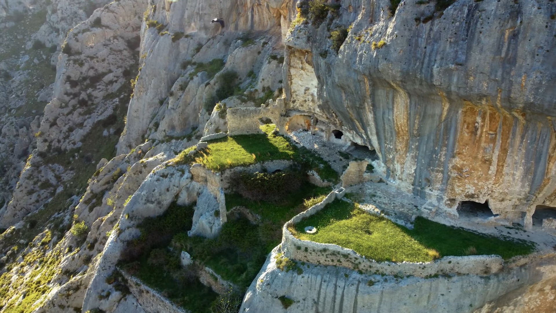La bellezza degli Eremi di Pulsano, in volo su questi luoghi di culto e ...