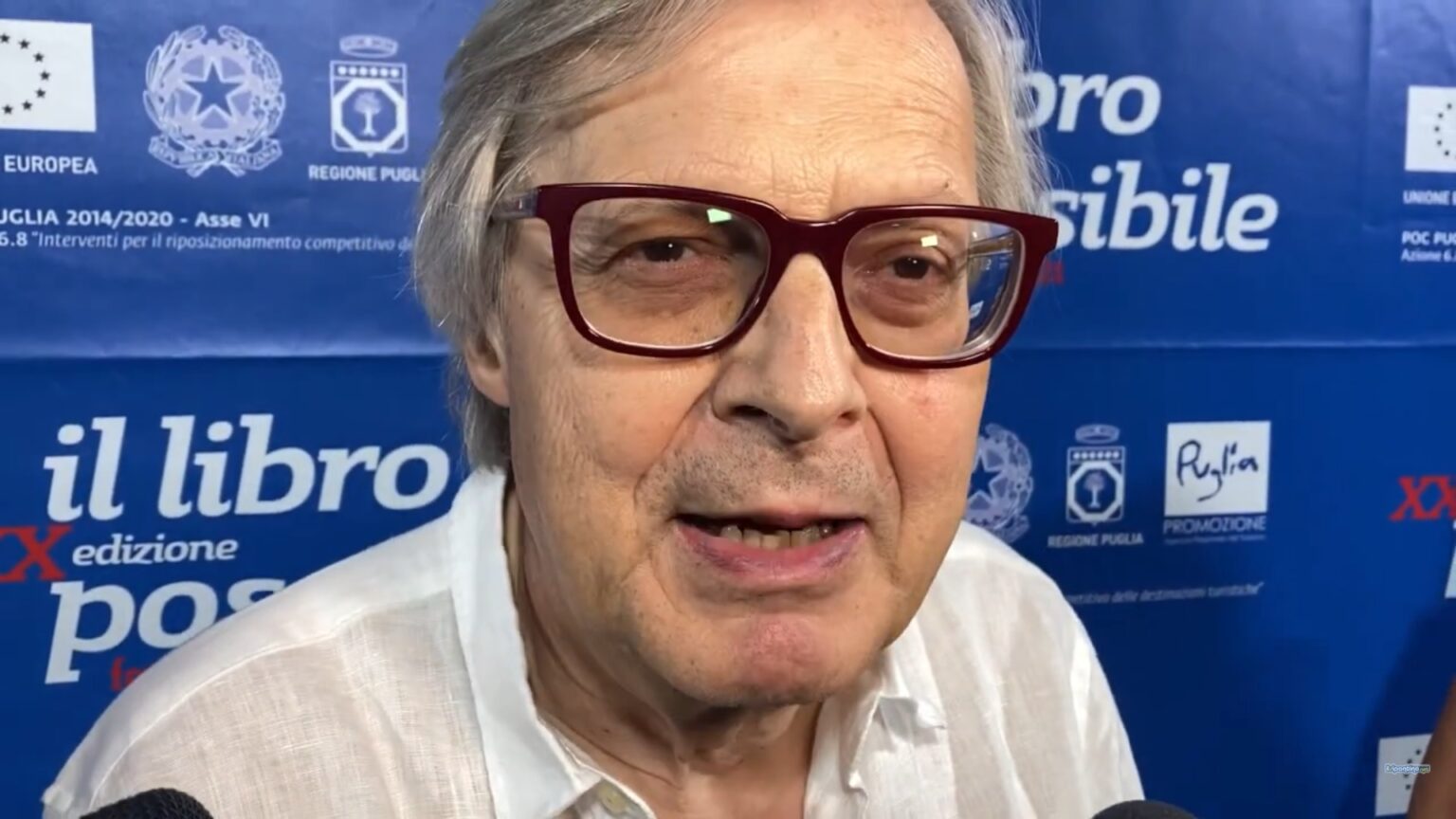 Vittorio Sgarbi a Mattinata per l'inaugurazione del Museo 'Sansone ...