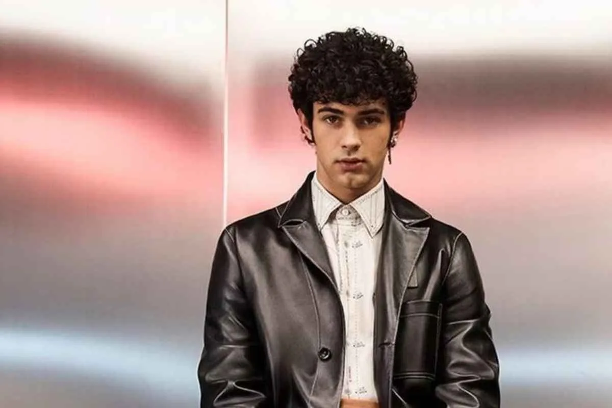 Mare Fuori Massimiliano Caiazzo è il nuovo volto di un noto brand ... Mare Fuori Massimiliano Caiazzo è il nuovo volto di un noto brand ...